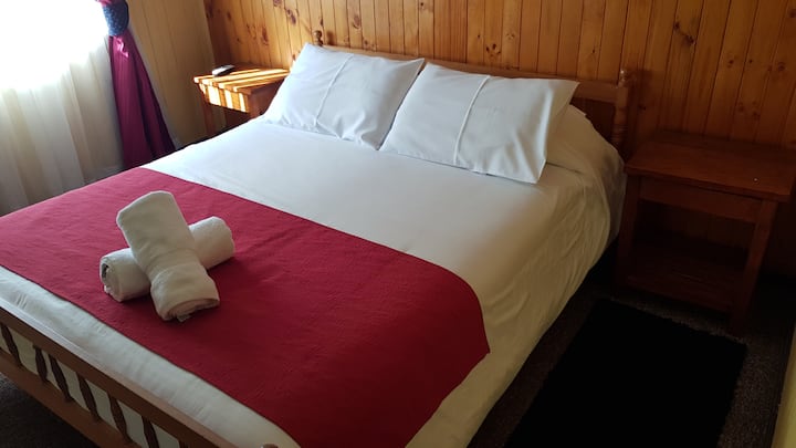 Habitacion Estandar Matrimonial, Baño Privado. - Ancud