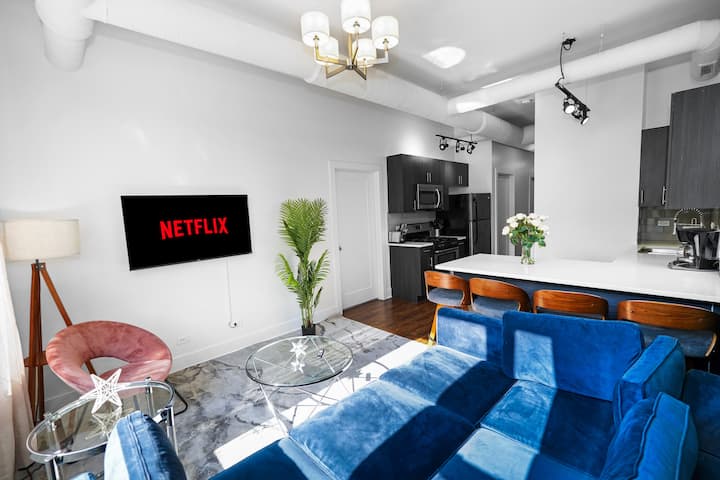 Spacious 420-friendly 3br Unit Near Mccormick - Chicago, IL