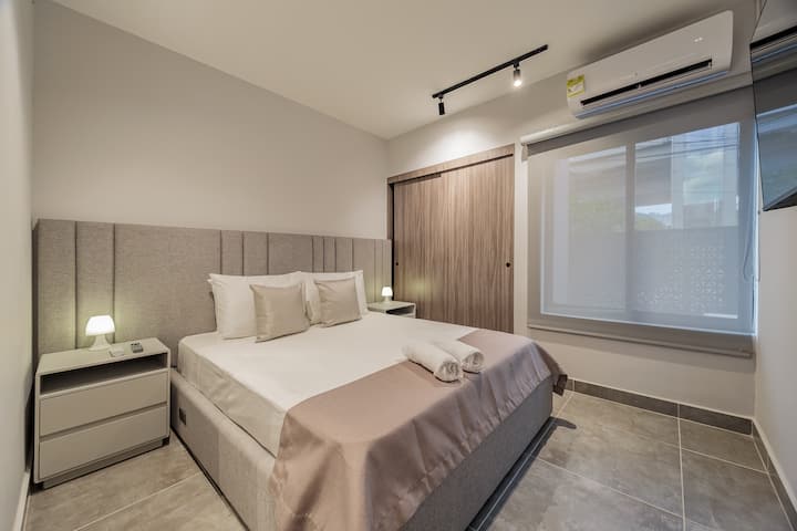 Laureles Retreat / Extra Space Near Stadium - Medellín