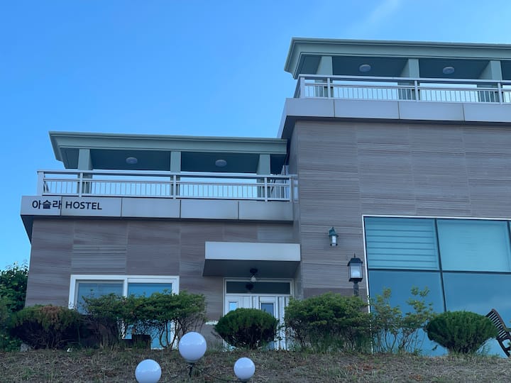 Asla Hostel (아슬라호스텔) 102호 - 강릉시