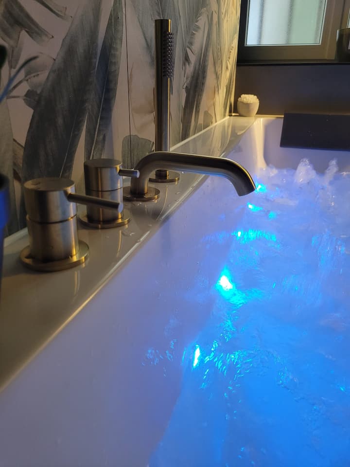 ÉVasion Sauvage – Love Room - Montélimar