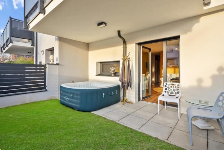 Luxury Long Term Garden Parking - Klosterneuburg