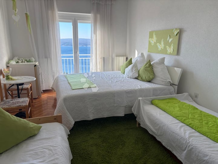 Vila Marija Sa 24 Sobe - Crikvenica