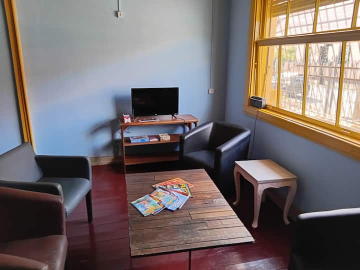 Casa Toda Mobiliada "P" Hostel - Porto Alegre
