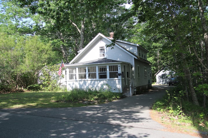 Catbird Cottage - Maine