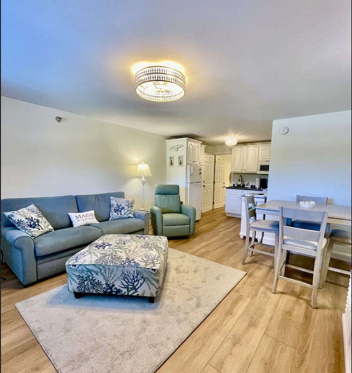 New Stylish Ogunquit Retreat! - Ogunquit, ME