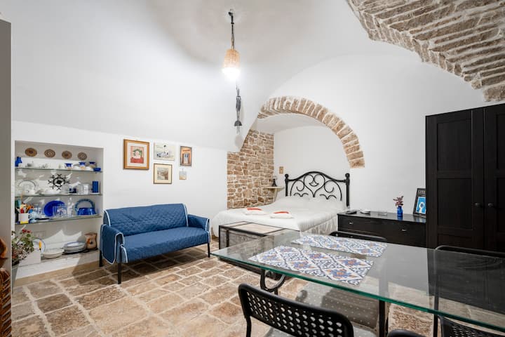 Corte Fiorita Suite In Center - Giovinazzo