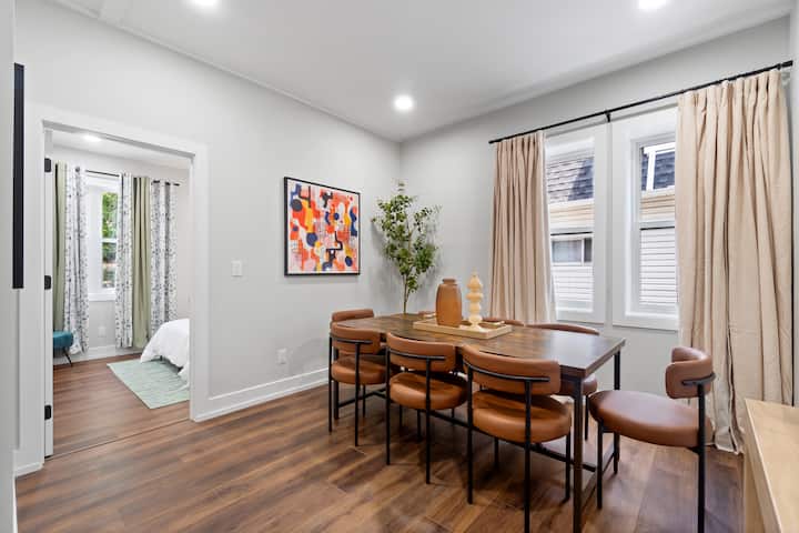 Spacious Home W/ Games & 2 Kitchens - East Rutherford