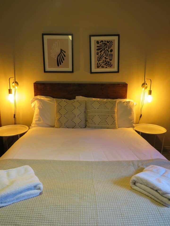 The Arch Guesthouse Double Room - Clifden