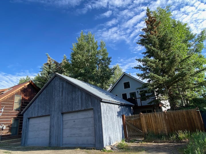 Leaves, Fall Special! Families, Parking, Downtown - Crested Butte, CO