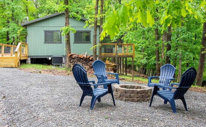 See, Wander, & Rewind @ The Oakleaf Cabin - Lost River State Park, Mathias