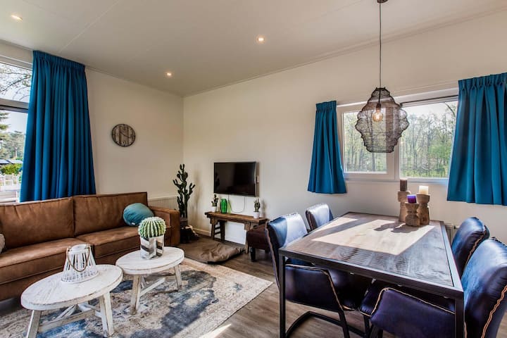 Gezellig Luxe 4 Persoons Chalet Veluwe Hideaway - Eerbeek