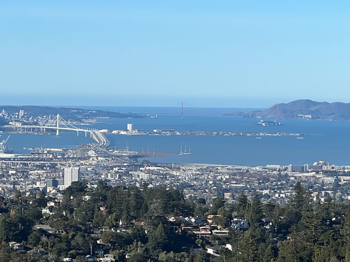 True View Home In Montclair (Oakland Hills/sf) - Kensington, CA