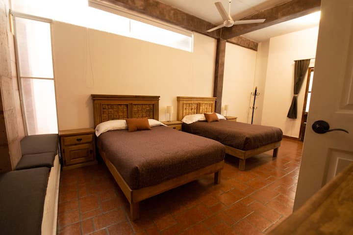 Hab Doble#5 En Casona Del Centro. Baño Privado - Querétaro