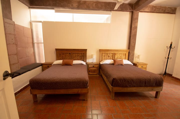 Hab Doble#5 En Casona Del Centro. Baño Privado - Querétaro