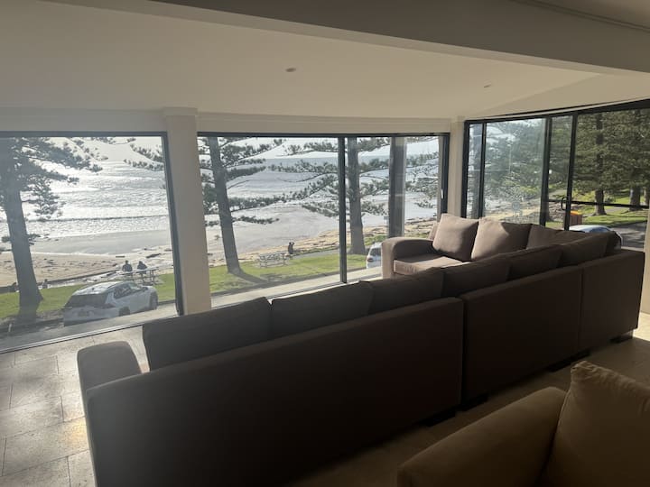 Luxury Beachfront Escape Forster-steps To The Sand - Diamond Beach