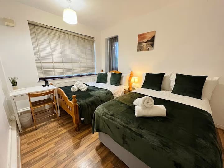 Entire Flat In Central London - London