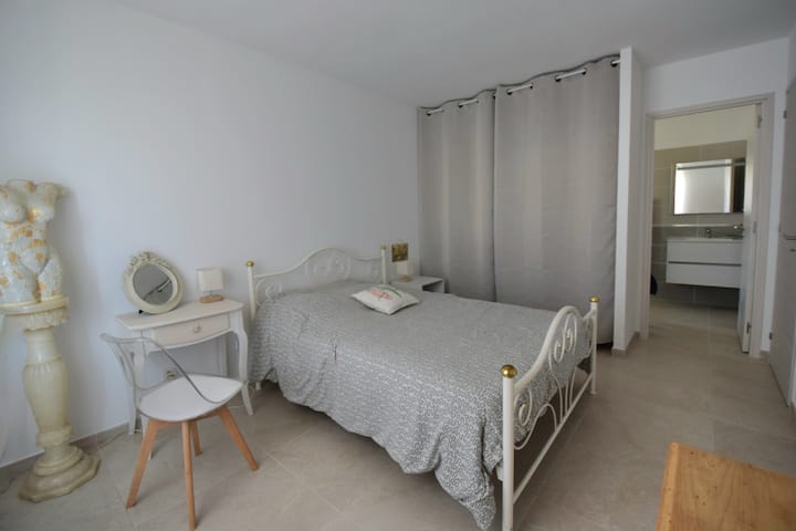 Chambre Privée, 2 Km De La Plage - Châteauneuf-les-Martigues