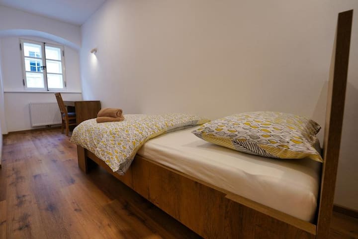 Metro 7 City Center Apartments - 2 Bedrooms - 盧布爾雅那