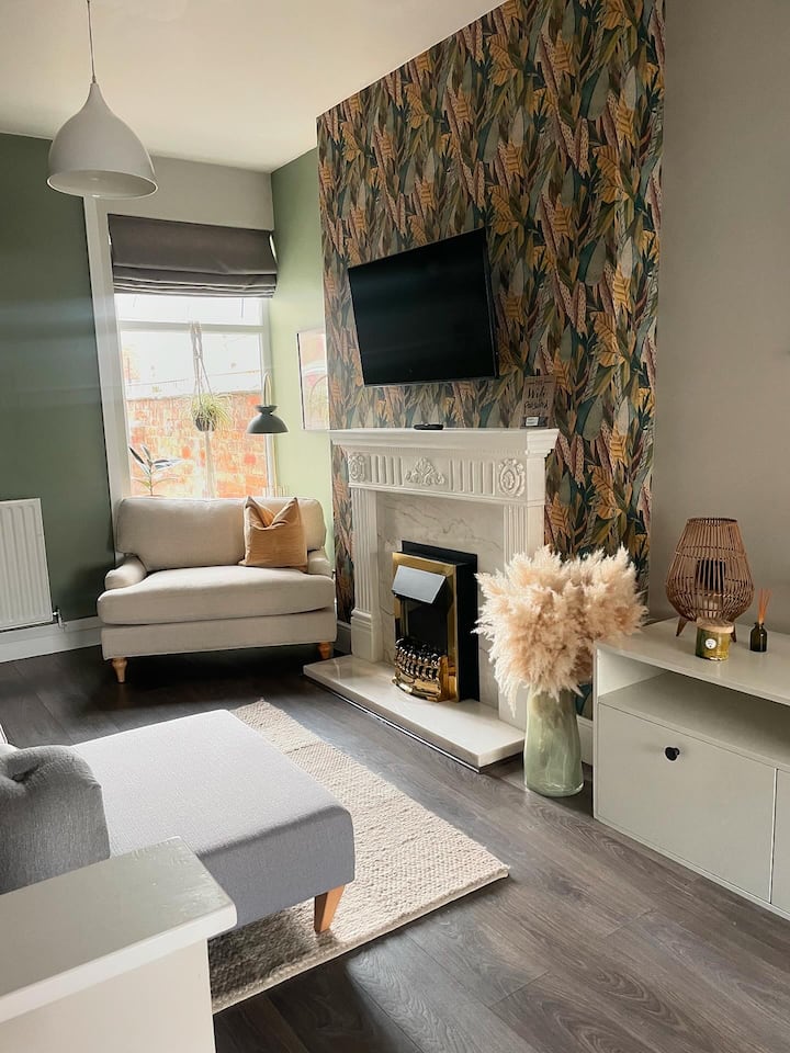 Modern & Spacious 2 Bed House - Cleethorpes
