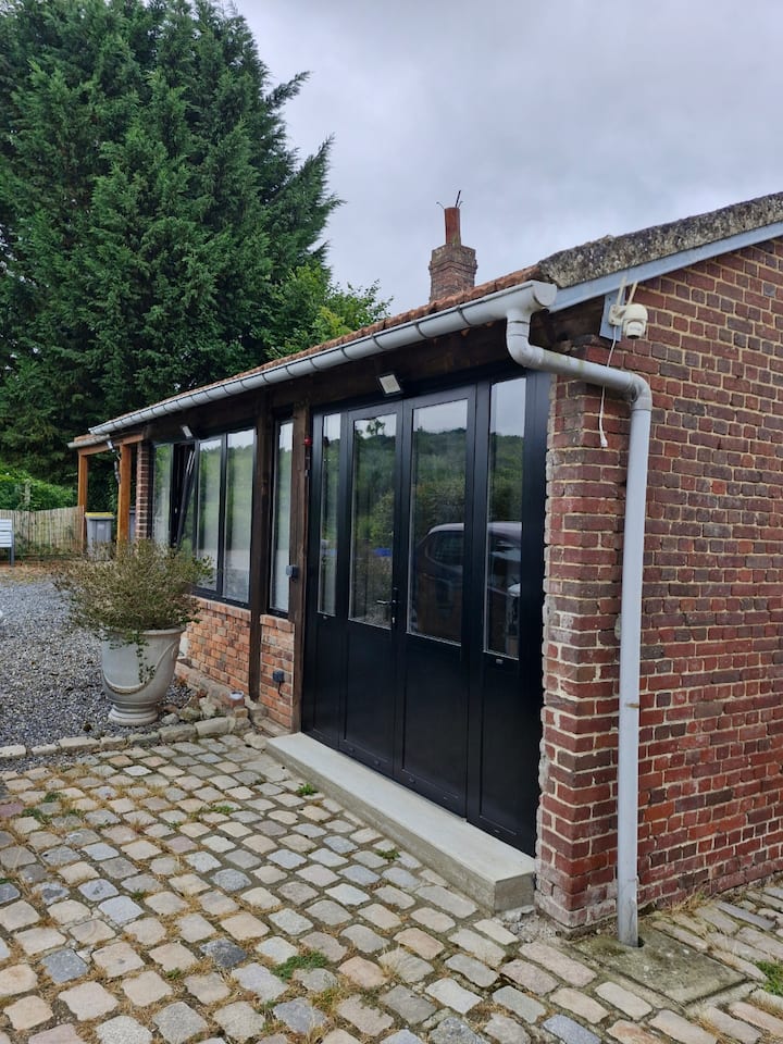 Dépendance Entièrement Rénovée - Noyon