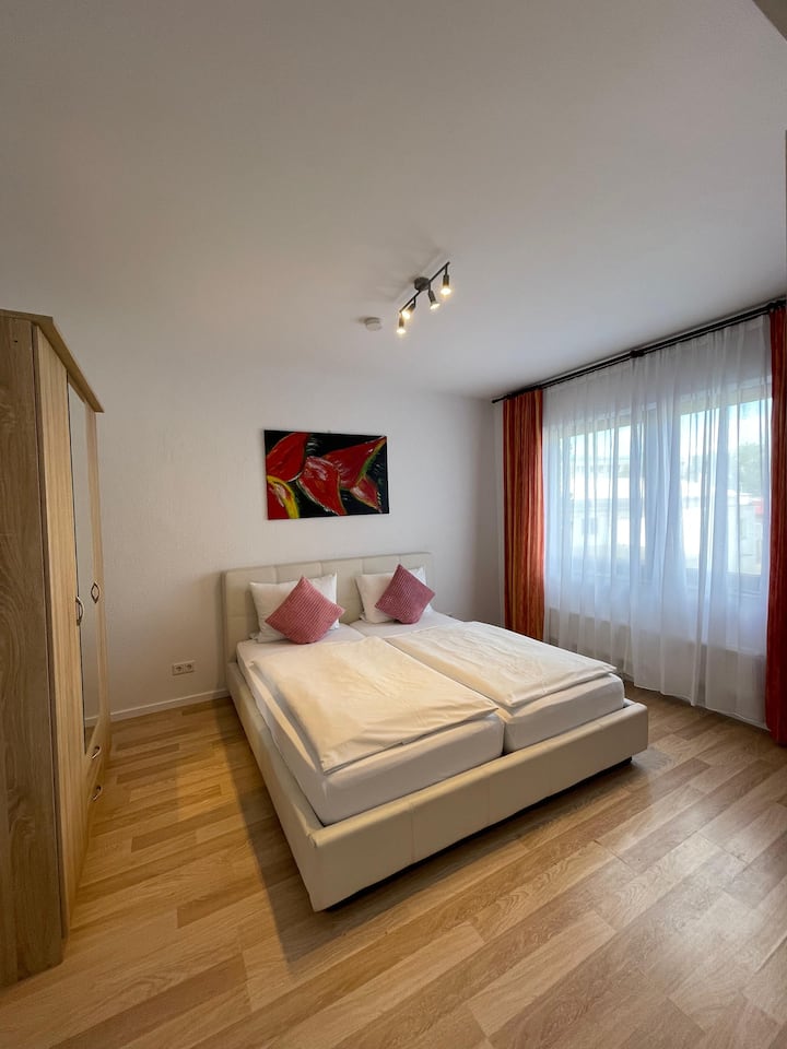Gemütliche Wohnung In Mörsenbroich - Düsseldorf