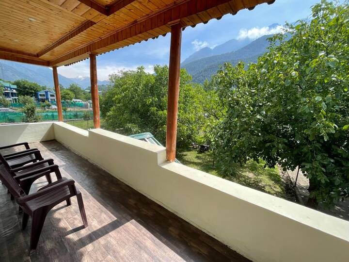 Riverside Stay At Walnut Tree - Pahalgam