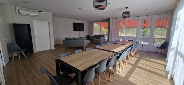 Gite Bourgignon Pour 29 Personnes - Joigny