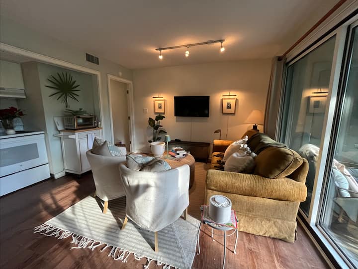 One Block Kiawah Beach Villa - Kiawah Island, SC