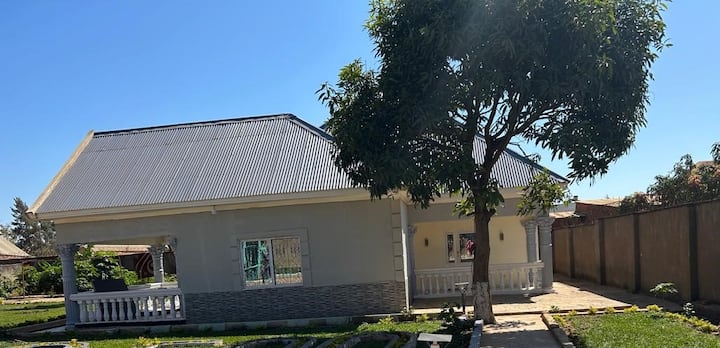 Suite Avec Chambre Et Salon - Lubumbashi