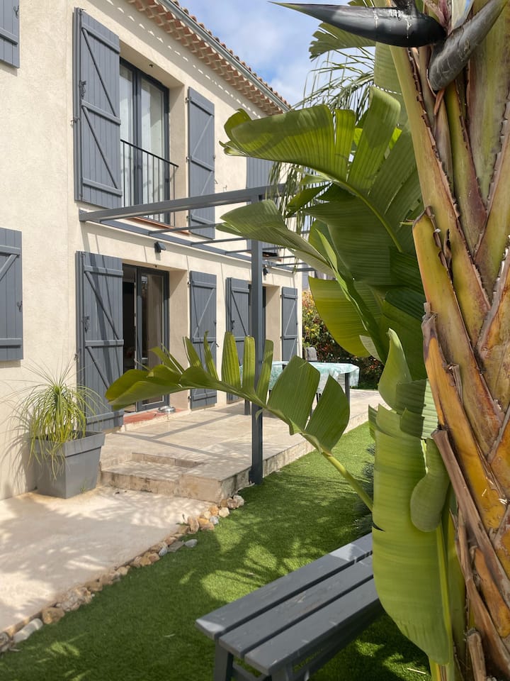 Maison Centre-ville Climatisée - La Londe-les-Maures