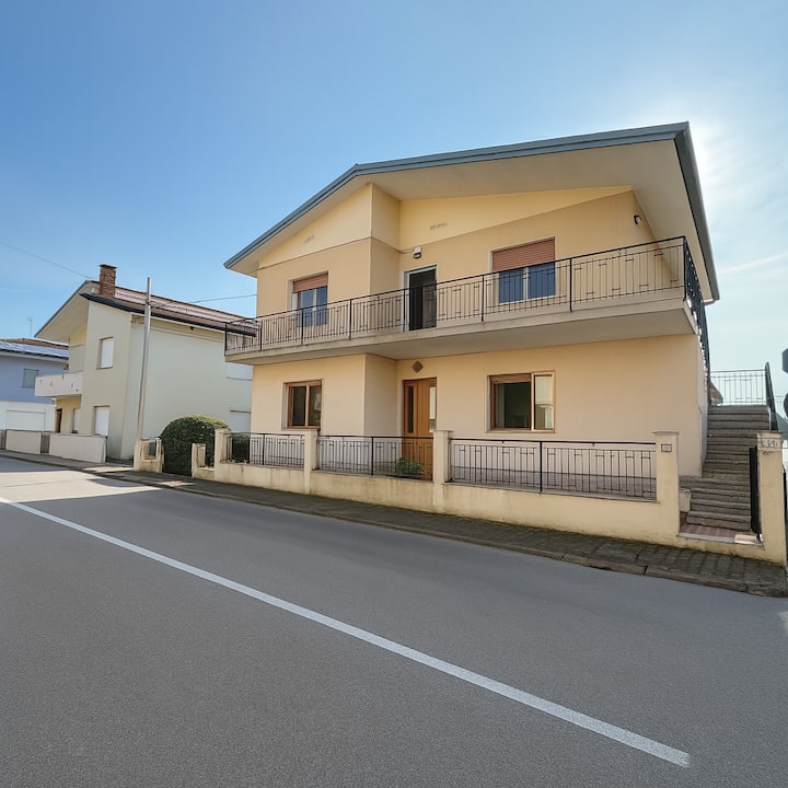 Vivere Nient'altro Entre Port Et Centre Historique - Italia