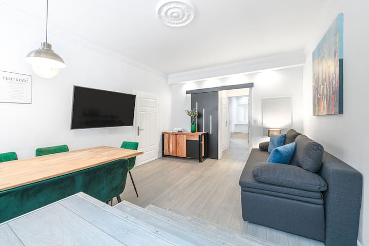 Xbergflat – Sleeps 7, Greatvalue - Berlijn