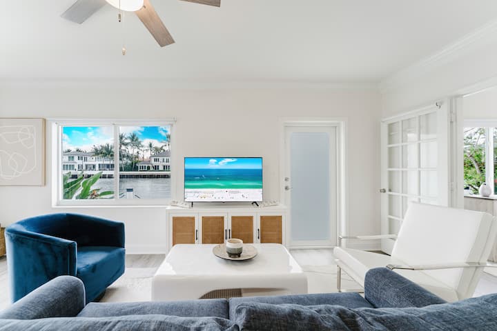 Water View Retreat | Pool • Hot Tub • Gym - Boca Raton, FL