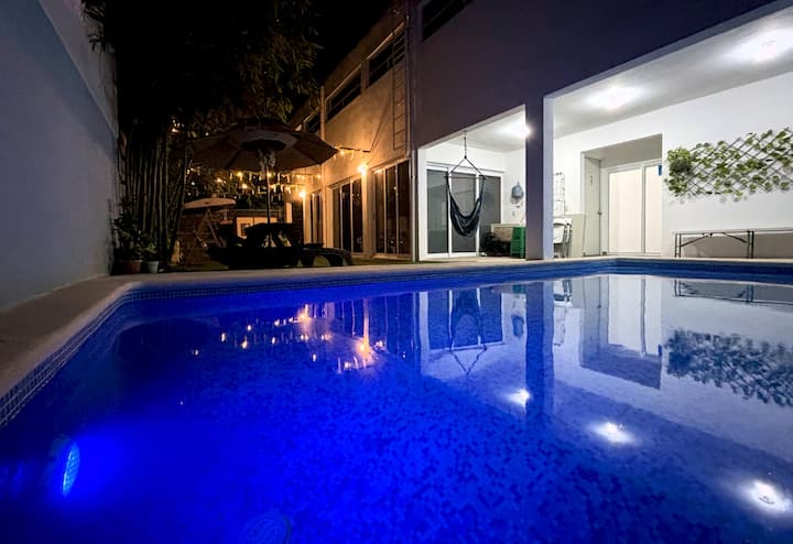 Glamping Urbano Con Jardín Privado Y Piscina - Guadalupe, Mexico