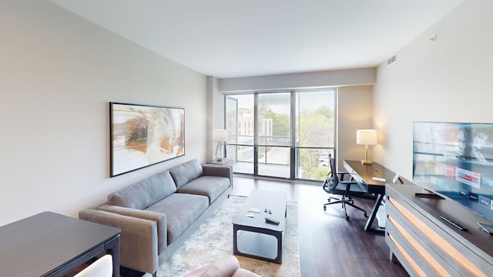 Lovely 1 Bedroom In Evanston - Evanston, IL