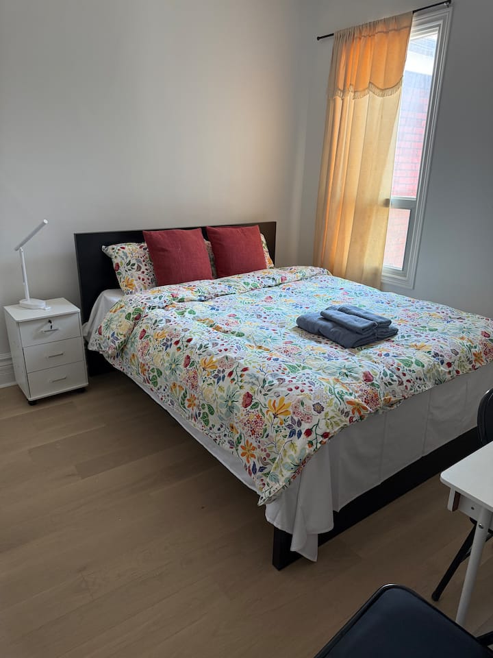 Sweet Escape & Private Bath - Toronto