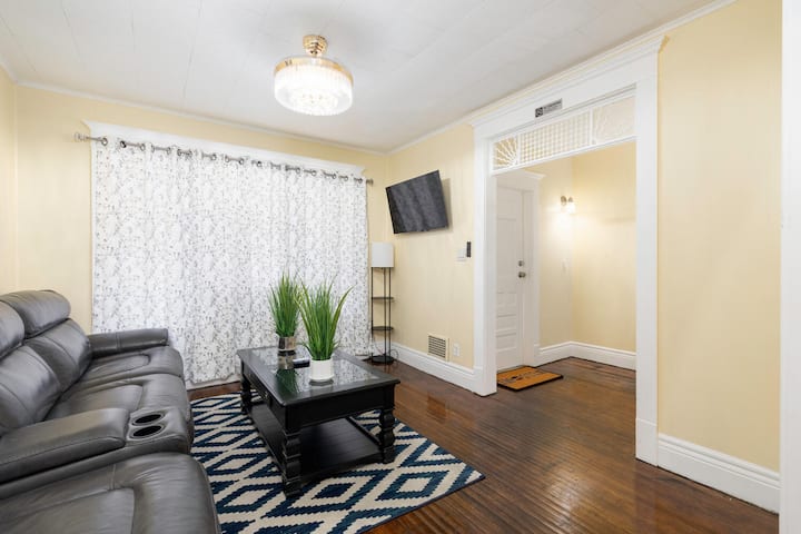 Peaceful Pad In Buffalo. - Buffalo, NY