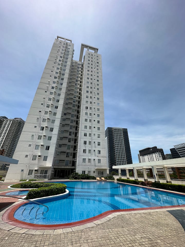 1bedroom Corner Condo Unit It Park Cebu - Cebu