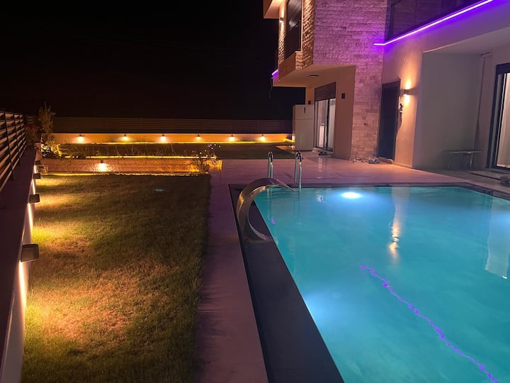 Seferihisar Akarca Havuzlu Villa - Seferihisar
