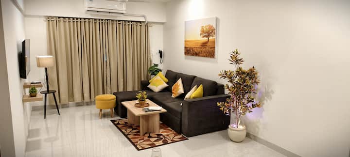 Airy, Modern & Higher Floor 2bhk Nr Airport & Bkc - Mumbai