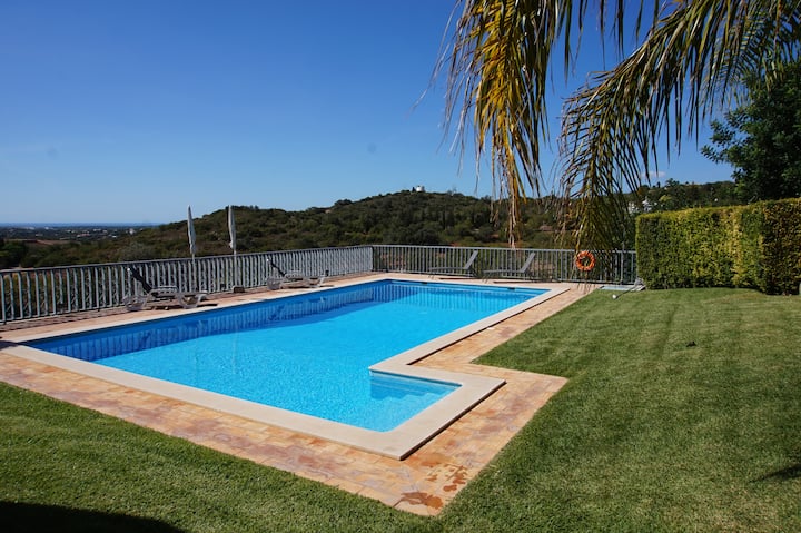 Excelente Studio-suite Independente - Loulé