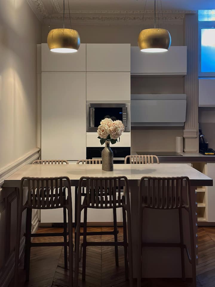 Le Flandrin  Grand Appartement à Paris 16ᵉ - París