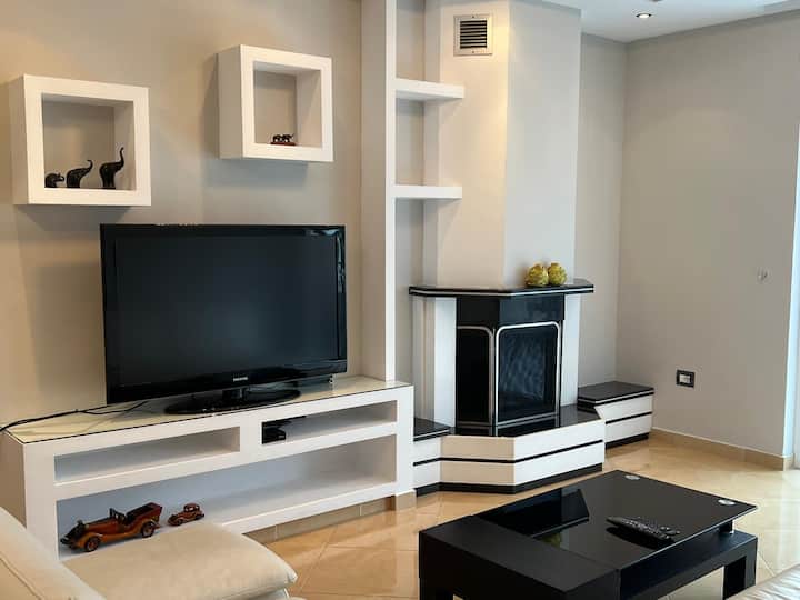 Apartment On The Vlora Promenade - Vlorë