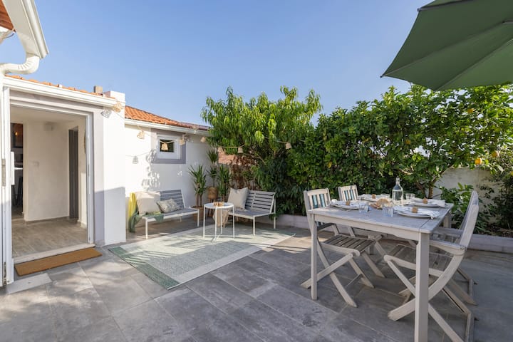 Azure Soul | Ericeira Escape - Ericeira