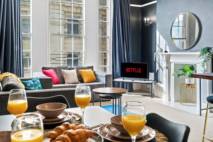 Group Getaway In Brighton | Steps From The Beach - Brighton