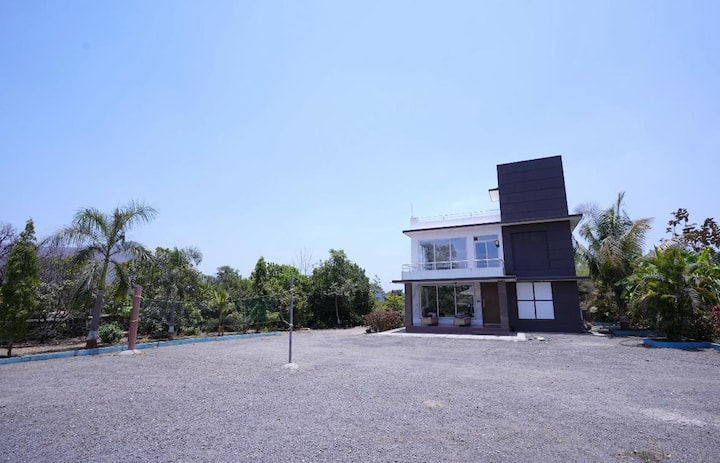 Nakrani Farms - Karjat