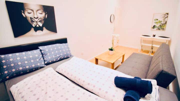 Lovely Comfort Stay | Just 15 Mins To Prater - Vienna