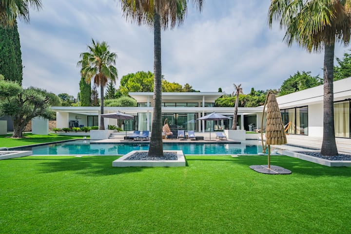 Villa Contemporaine Dexception à Mougins - Cannes