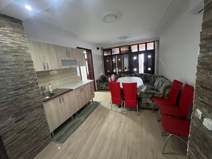 Apartment In Petrovaradin (Near Novi Sad Centre) - Novi Sad